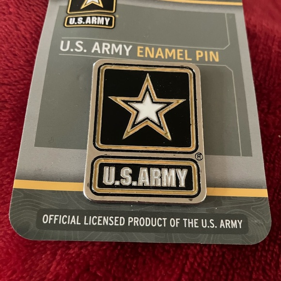 U.S. Army | Jewelry | Us Army Enamel Pin | Poshmark